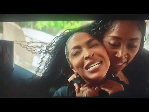 #wrongplacewrongtime #catfight LATISHA VS AGENT CRUSE IN #tubi movie WRONG PLACE Wrong TIME #fight