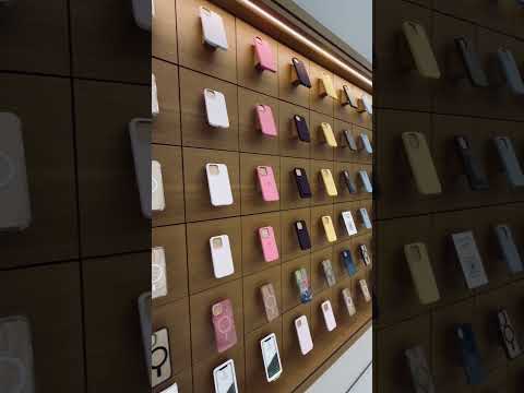 Apple Store 🍎 In Shinjuku, Tokyo #japan #applestore #shinjuku #tokyo #ourryoko #japantravel