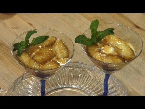 How to Make Classic Bananas Foster