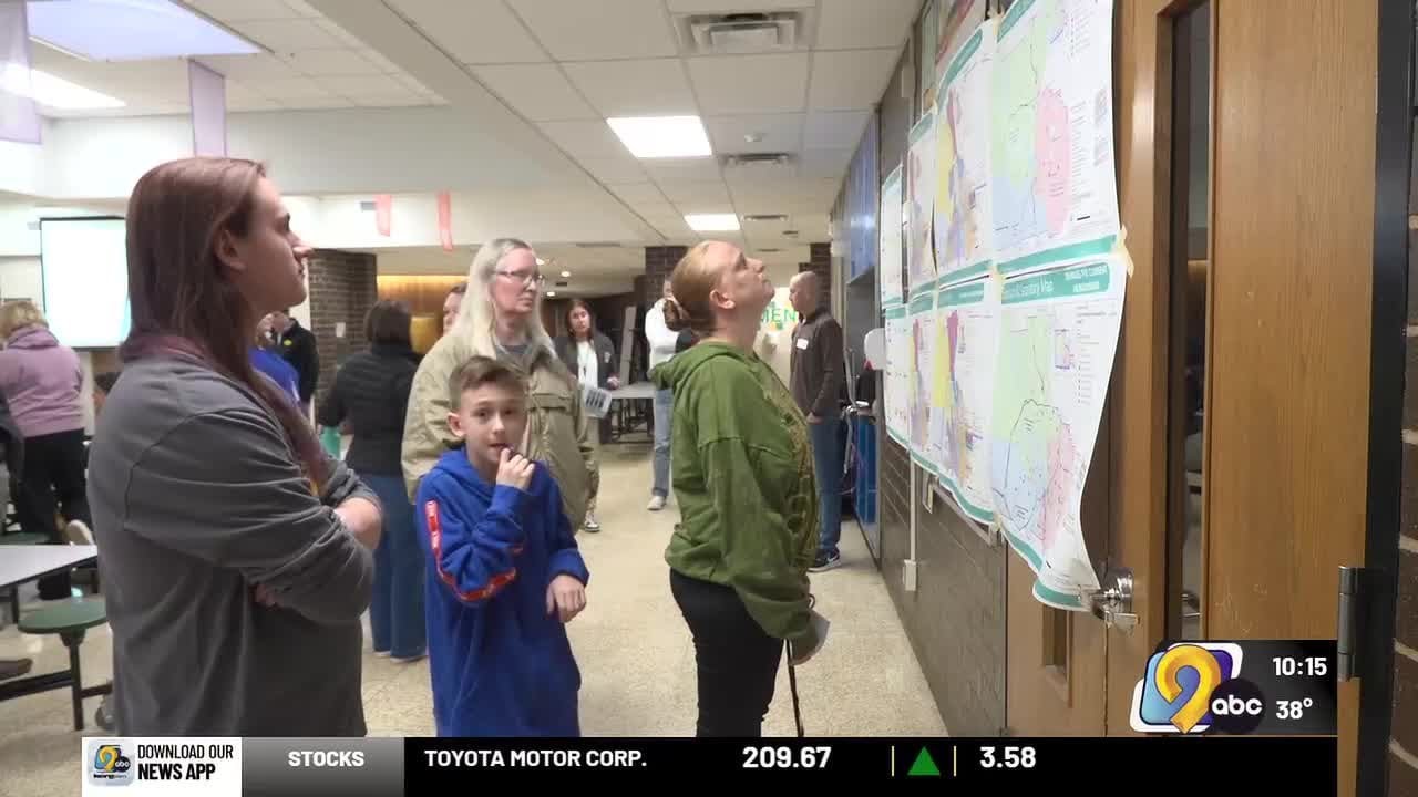 Cedar Rapids parents weigh in on proposed school boundary changes