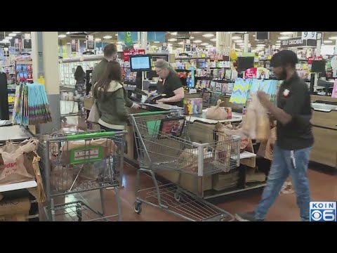 Fred Meyer, union at odds over temp replacement workers