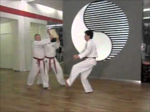 YOUNG-UNG TAEKWONDO Nguyen Nhan