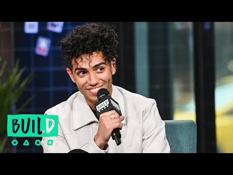 Mena Massoud Was So Starstruck By Will Smith That He Forgot To Introduce Himself