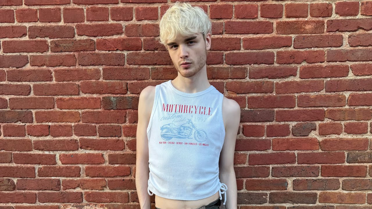 How twink runs away 