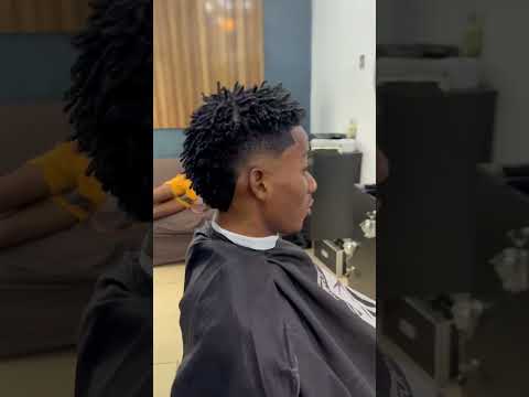 Burst fade so clean #celebritybarber #homeoffade #barbershop #fade #haircut #treding