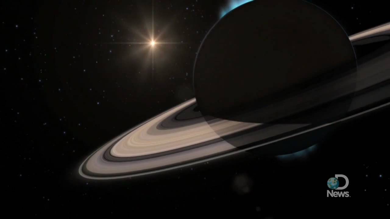 Hubble Captures Saturn's Aurorae