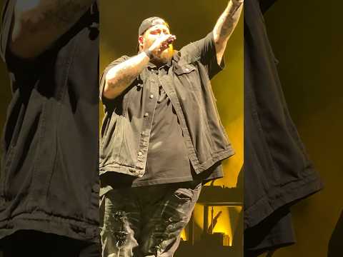 Jelly Roll has a message for fans! Must see! #jellyroll #underdog #viral #trending #shorts #fyp