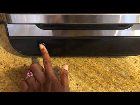 Ninja FG551 Foodi Smart XL 6 in 1 Indoor Grill with 4 Quart Air Fryer Roast Bake Dehydrate Broil and