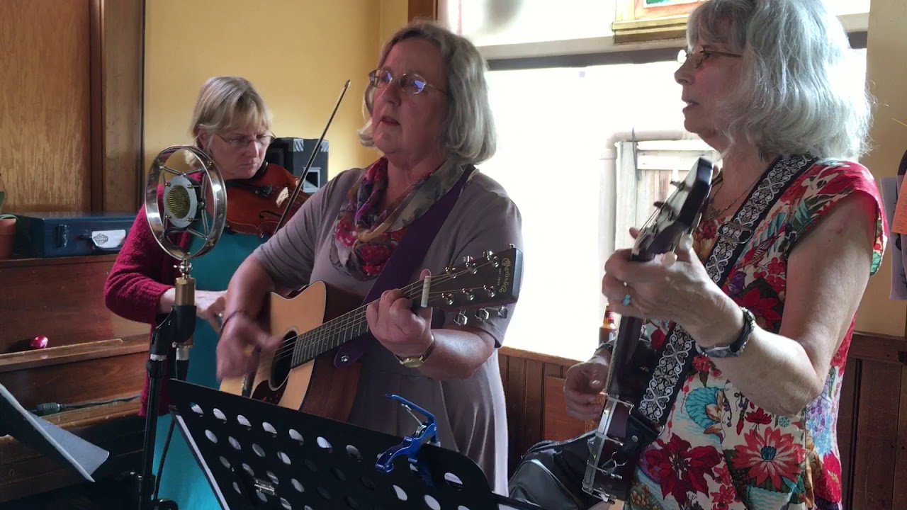 Seaside String Sisters