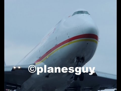 Yangtze River Express Boeing 747-400BCF [B-2437] landing in LAX