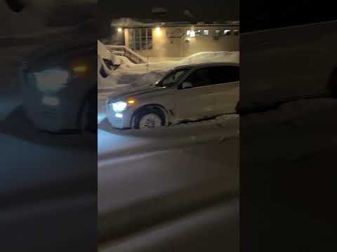 Bmw x5 G05 on bridgestone blizzak dm-v2 tires in snow