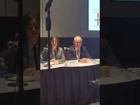 ???? November 1, 2022 |  Emma Watson, UN Women's Special Ambassador with her father Chris Watson.