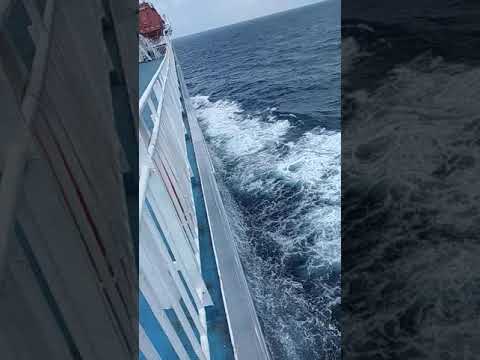 kapal DLU. Darma Lautan Utama kapal nya besar guys
