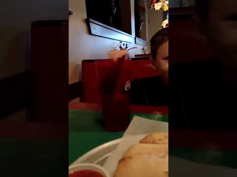 Jaedyn's Restaurant Reviews: Twin Pizza & Steak