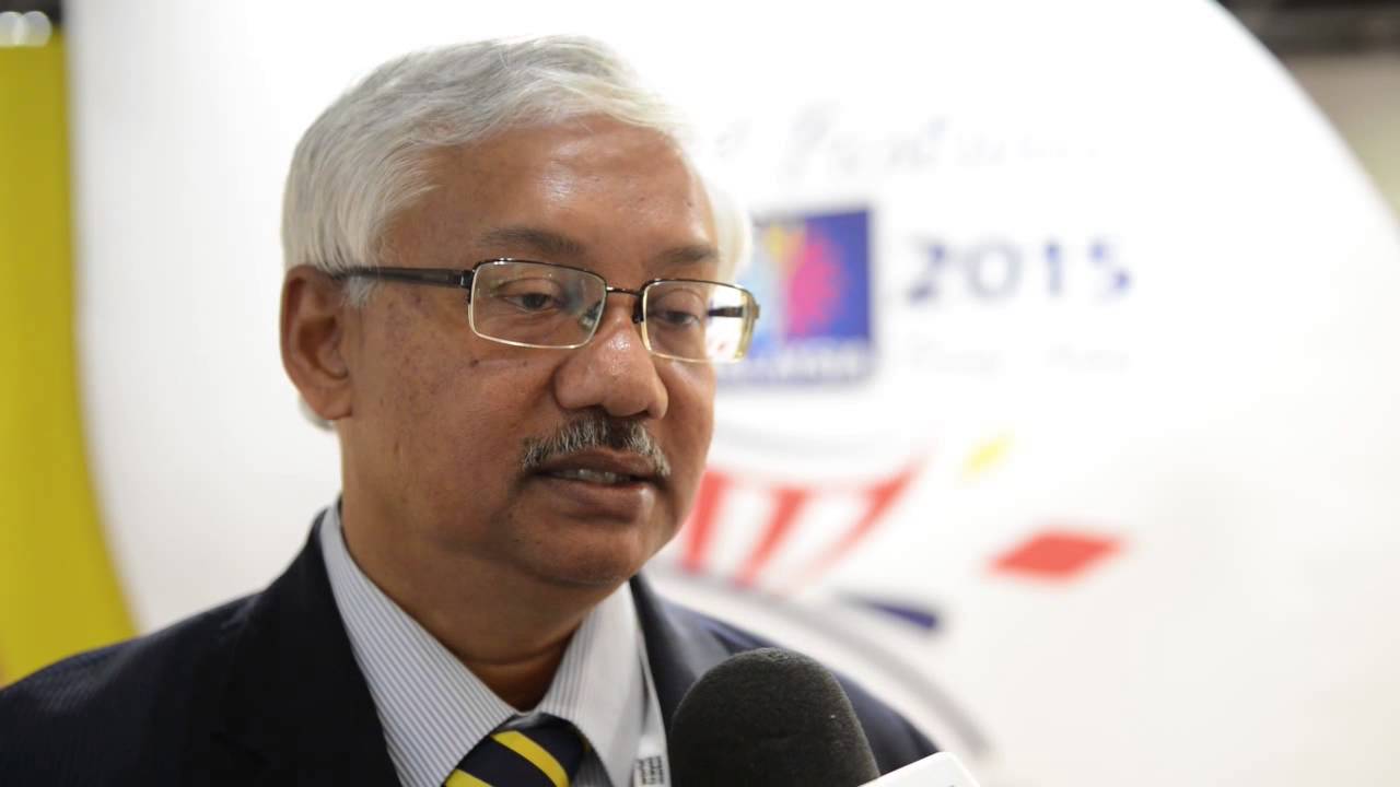 Dato’ Azizan Noordin, deputy director general, Tourism Malaysia ...