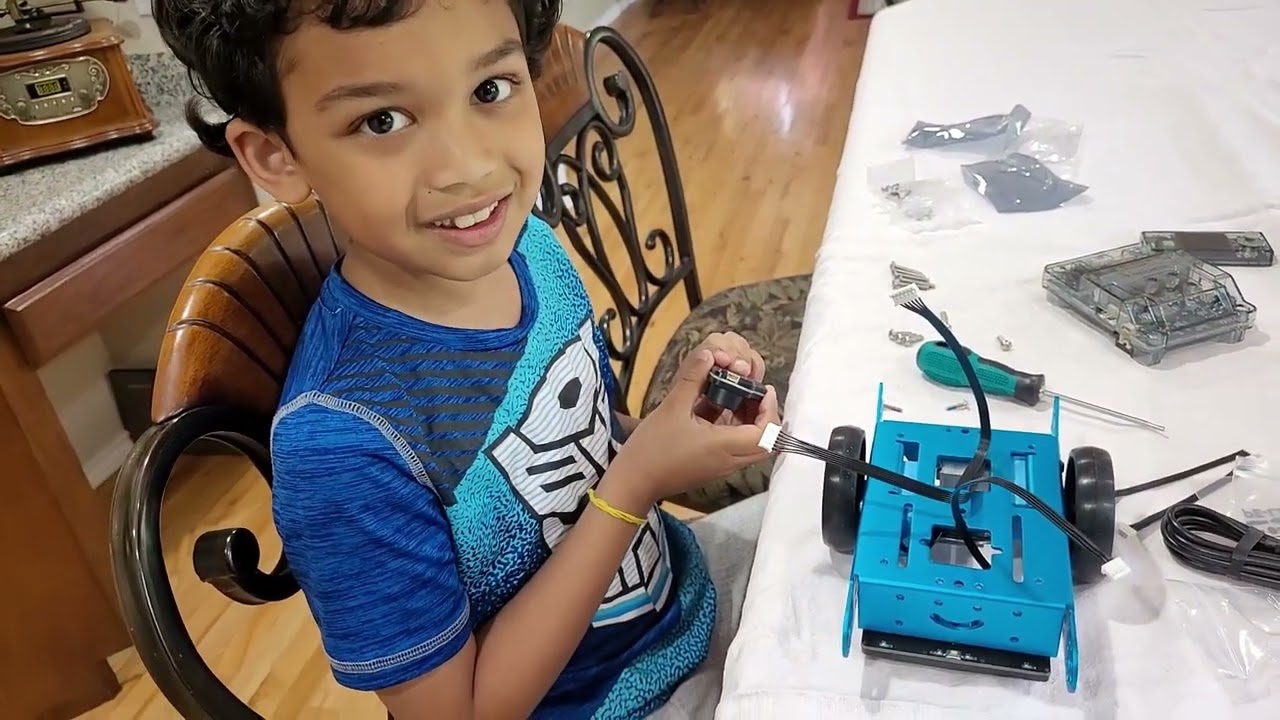 Ishan's Ambitious New Makeblock Project: Assembling the mBot Neo Robot!