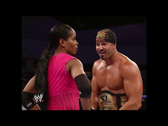 4 Female WWE Superstars who beat men