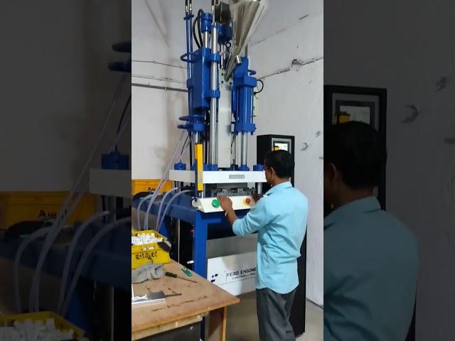 Horizontal Plastic Injection Molding Machine - Door Magnet Catcher ...