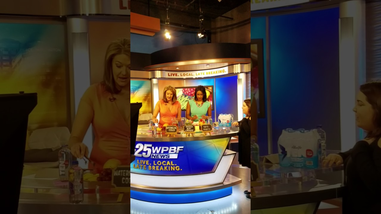 Local media star Hayley Langholtz from @hungrybocagals creates healthy 