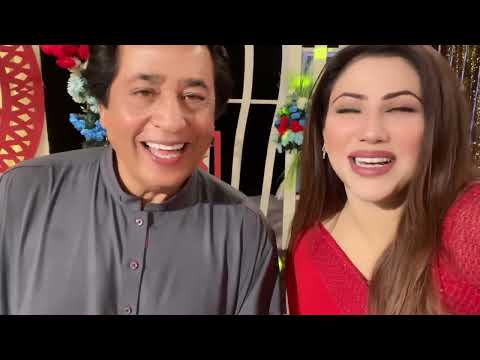 Syed noor and Mariyam ali hussain on set