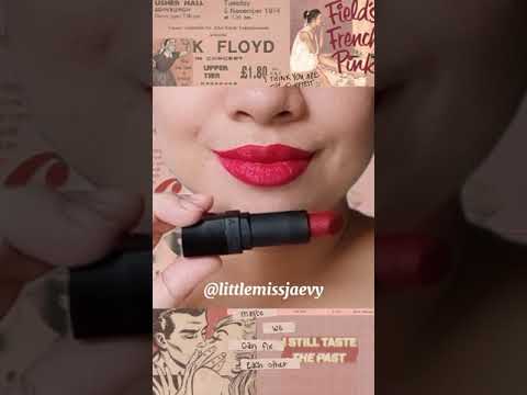 LIPSTICK - AVON True Color Perfectly Matte Lipstick (shade: Red Supreme)