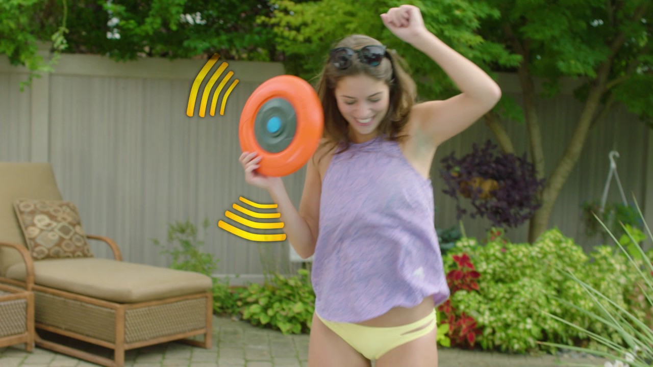 Disc Jock-e Flying Disk with Bluetooth Speaker