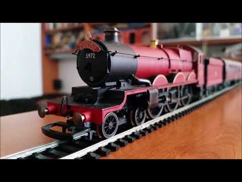 HOGWARTS EXPRESS HORNBY H0 SCALE MY TRAIN SET