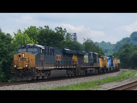 CSXT 3211 Leads M429 Through Beaver, PA w/ CEFX GP20D, RSSX NW-2, & MANY Fallen Flags | 6-27-25