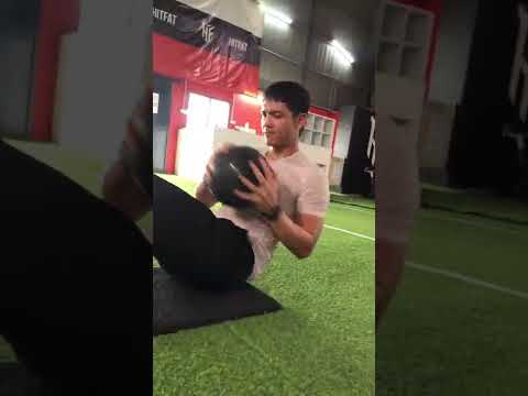 Core : Slamball Russian Twist