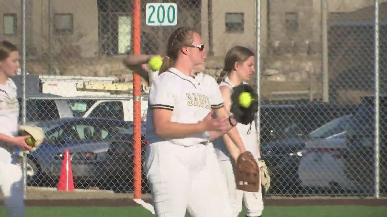 Softball: Legacy and Williston Split Doubleheader
