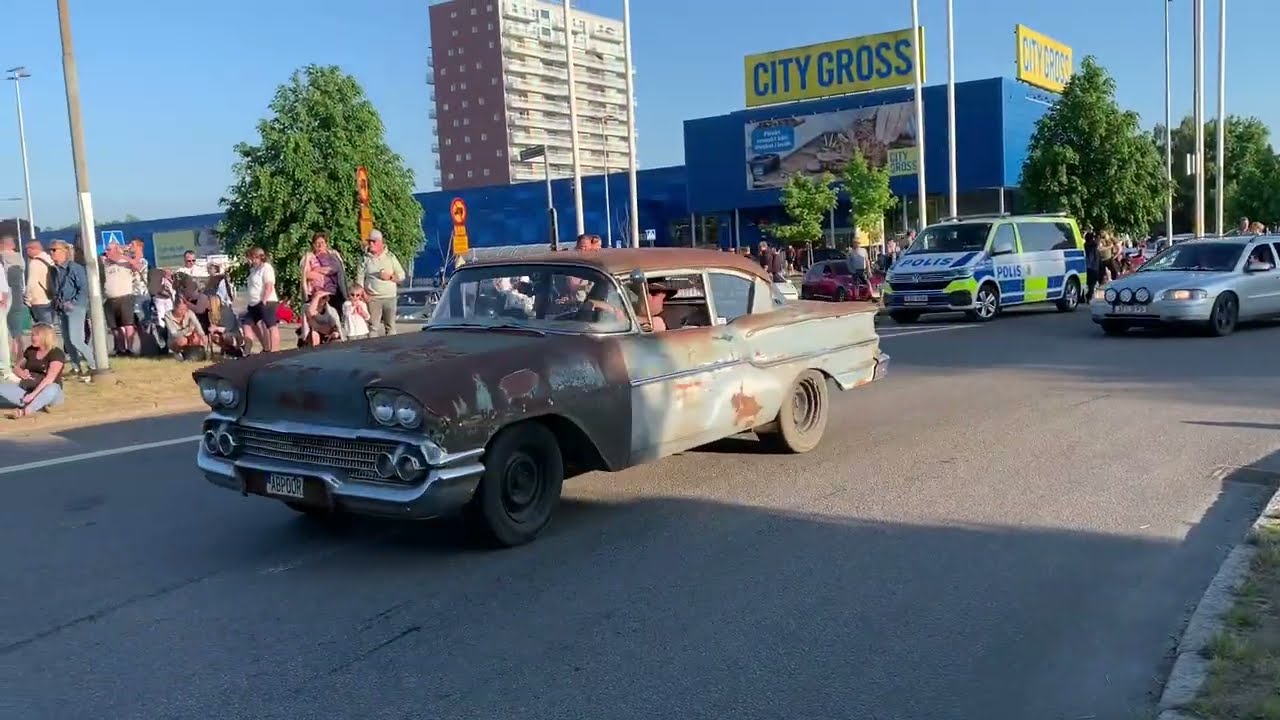 The Story of All the Trashy Old American Cars in Sweden: Pilsner Bilar ...