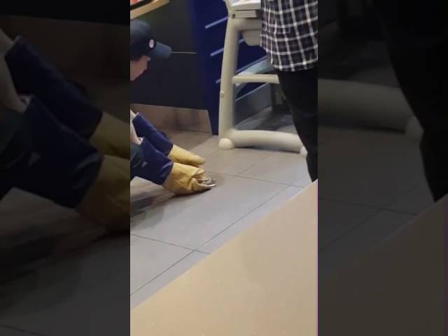 Replacement Galaxy Note 7 unit catches fire at Burger King, explosion ...