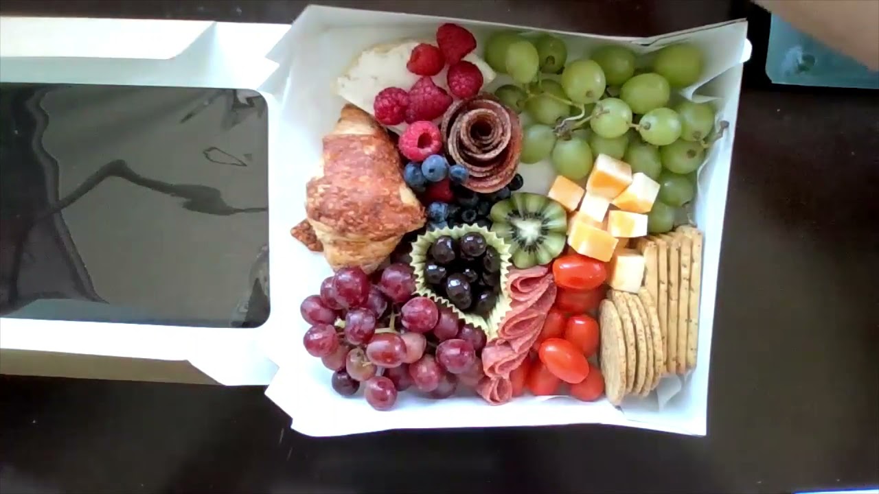 How to: DIY Charcuterie Box