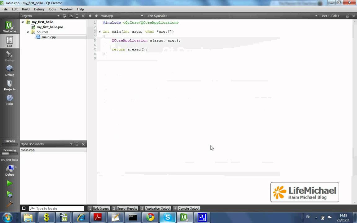 Hello World in C (QT)
