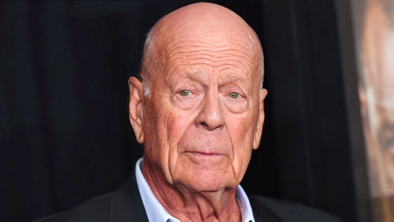 The Sad Reason Bruce Willis Is Saying Goodbye – Curious World