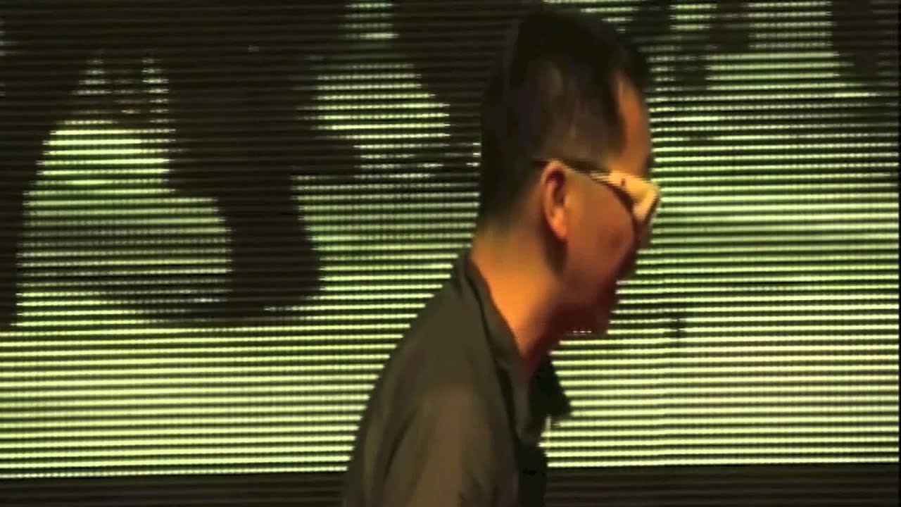 Everyone's an Amateur Photojournalist: Simon Wan at TEDxVictoriaHarbour