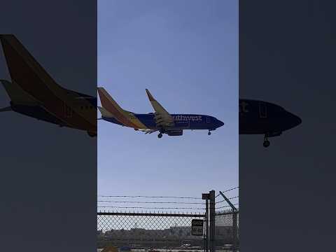 Plane spotting at Orange County John Wayne Airport SNA #cropsensor #planespotting