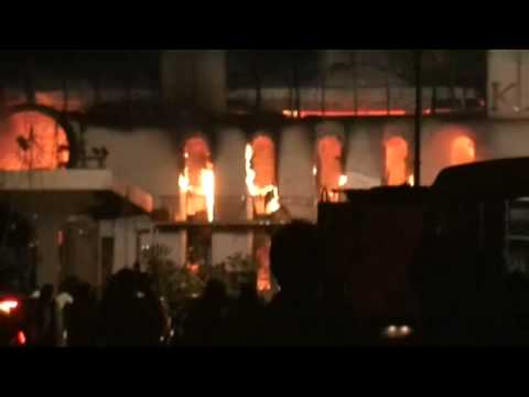 ชมคลิปเพลิงไหม้ “ซานติก้าผับ”โศกนาฏกรรมรับปีวัวพิฆาต | Zybernia