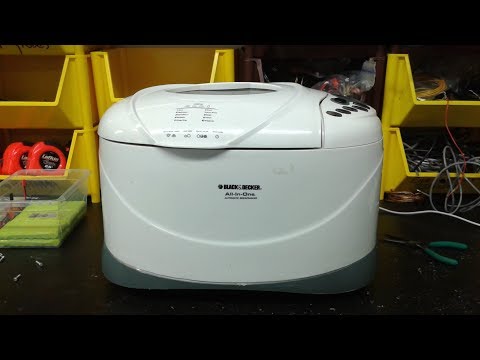 Opening Bread maker Black and Decker All In One