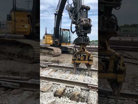 Excavator swivel tamper head jacking tamping switch and diamond.