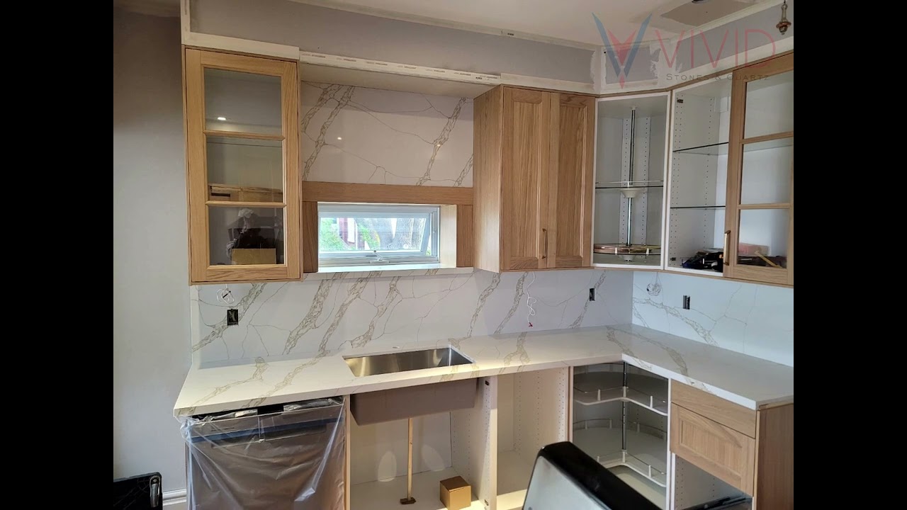 Quartz Counter with Full Backsplash - VS8814