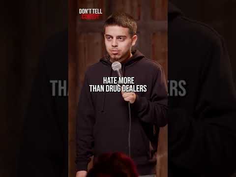 “Econ 101” 🎤: Ralph Barbosa - #comedy #ralphbarbosa #donttellcomedy #shorts