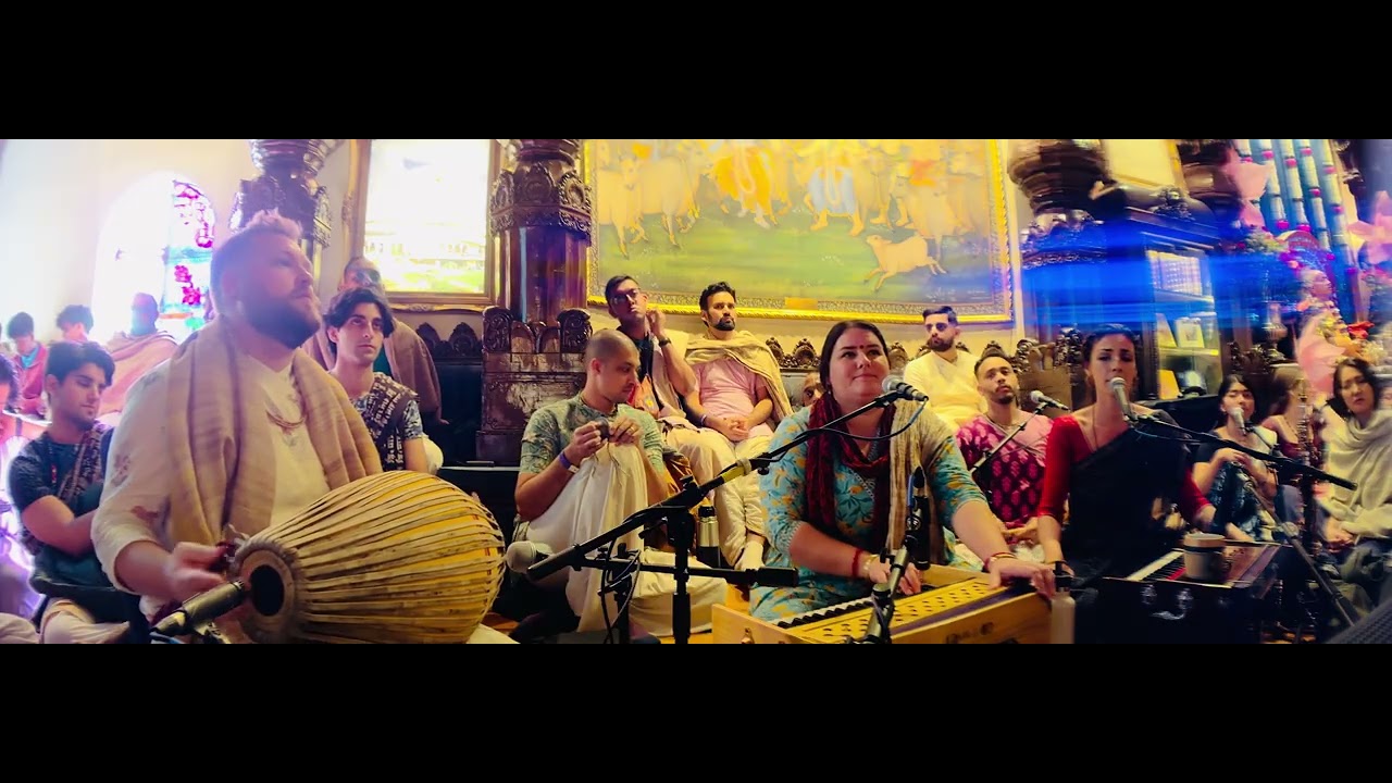Nadiya Mani Devi Das - Kirtan 50 - Day 4