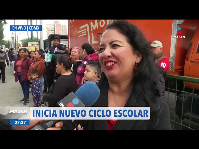 Profesores de primaria y secundaria trabajan más y ganan menos