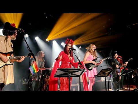 Bertha Tour Brings Grateful Dead All-Drag Tribute to Brooklyn