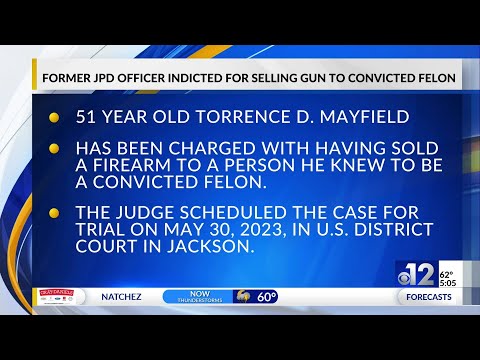 Former Jackson police officer indicted for selling gun to convicted felon