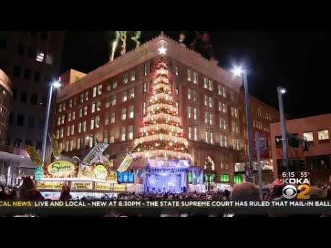 Pittsburgh's Light Up Night to feature legendary rocker Joan Jett, Santa Claus and fireworks