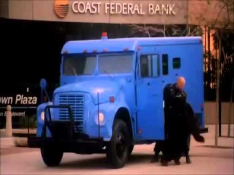 Cyber-Tracker 2 (1995) Car Chase 2