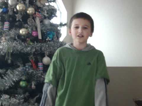 KID SINGING CHRISTMAS SONG (VERY FUNNY!!!!!!!!!!)