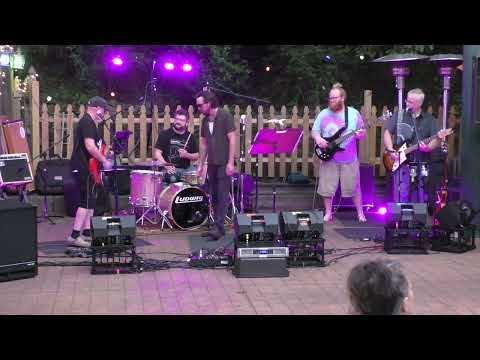 Just Dropped In To See What Condition My Condition Was In (Live Kenny Rogers Cover)